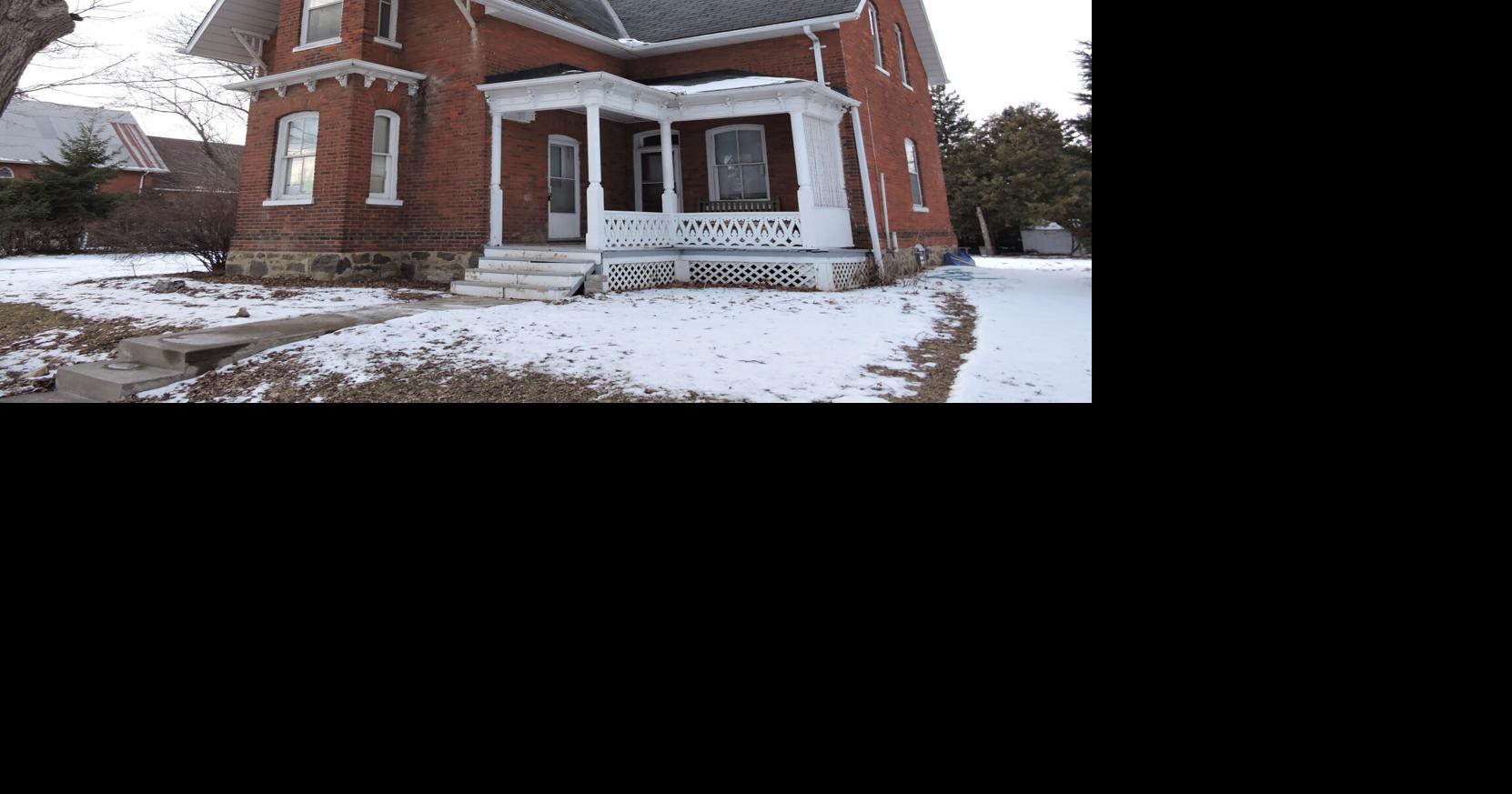 King votes to demolish Nobleton heritage home with foundation cracks