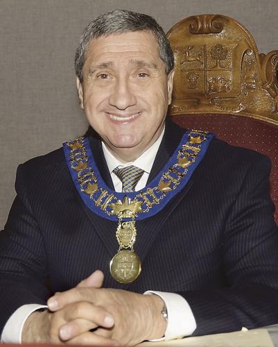 Former York Region chair Bill Fisch earns York University honorary degree