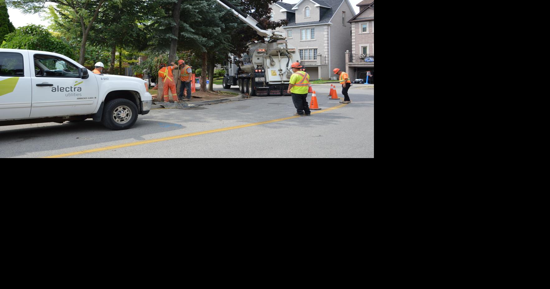 Alectra rejuvenating power cables in Markham