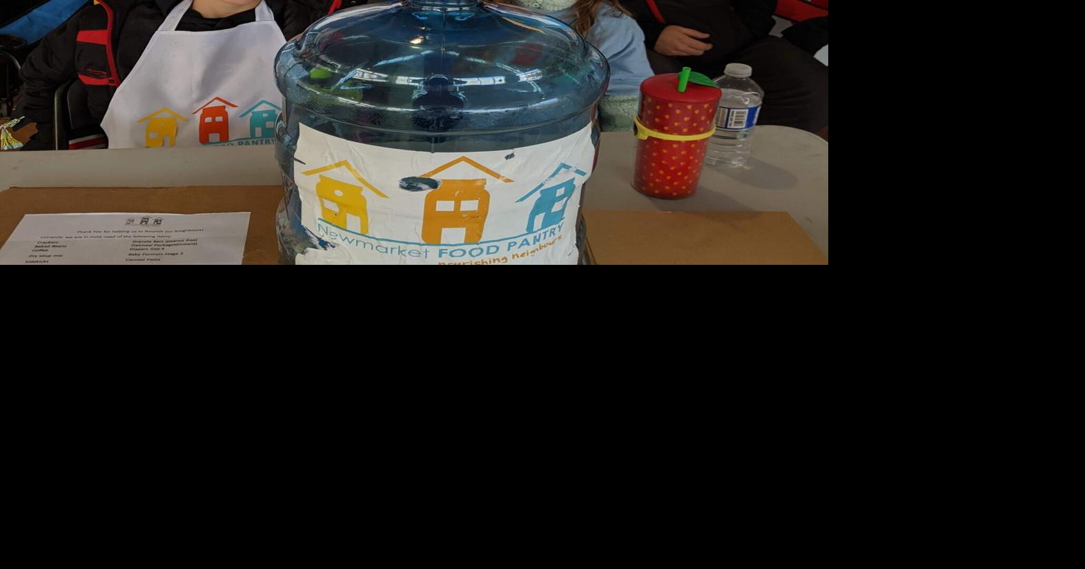 Young siblings who have volunteered at Newmarket Food Pantry since they ...