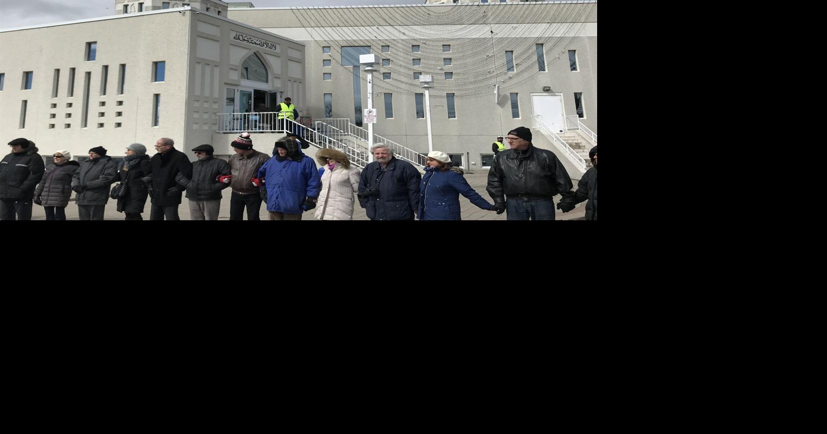 Jews, Christians gather outside Vaughan mosque to form circle of peace