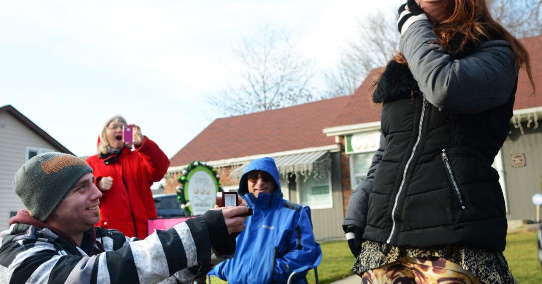 She said 'yes' to Santa Claus Parade proposal