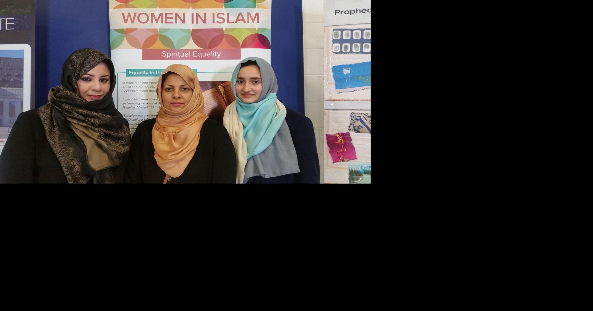 Muslims 'normal people' says Vaughan Ahmadiyya woman at conference