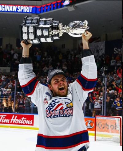 Hockey star Braden Hache bringing Memorial Cup to Newmarket