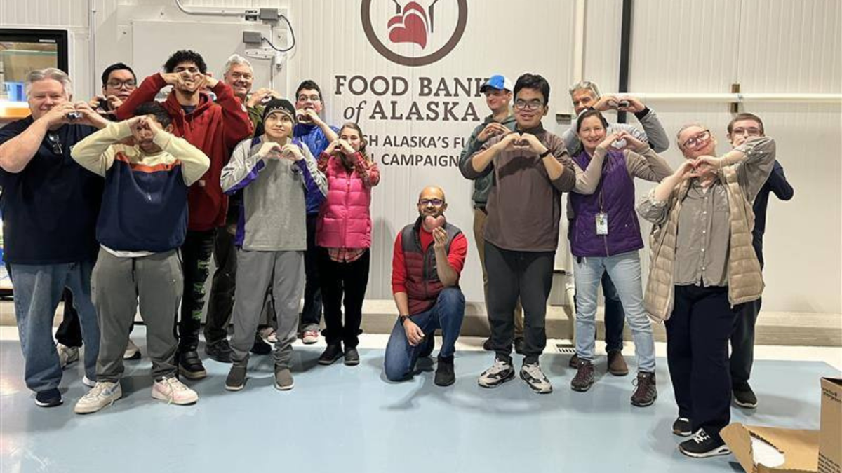 Anchorage students volunteer to fight hunger with Food Bank of Alaska ...