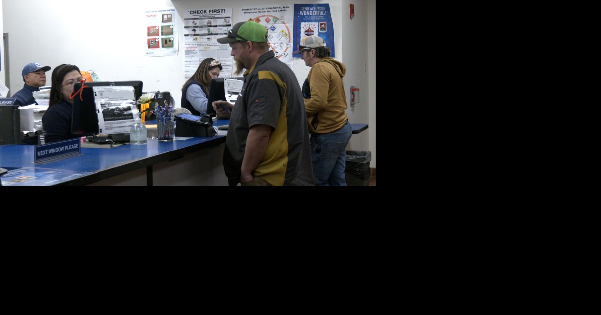 Anchorage post offices busy as residents rush to ship holiday gifts ...