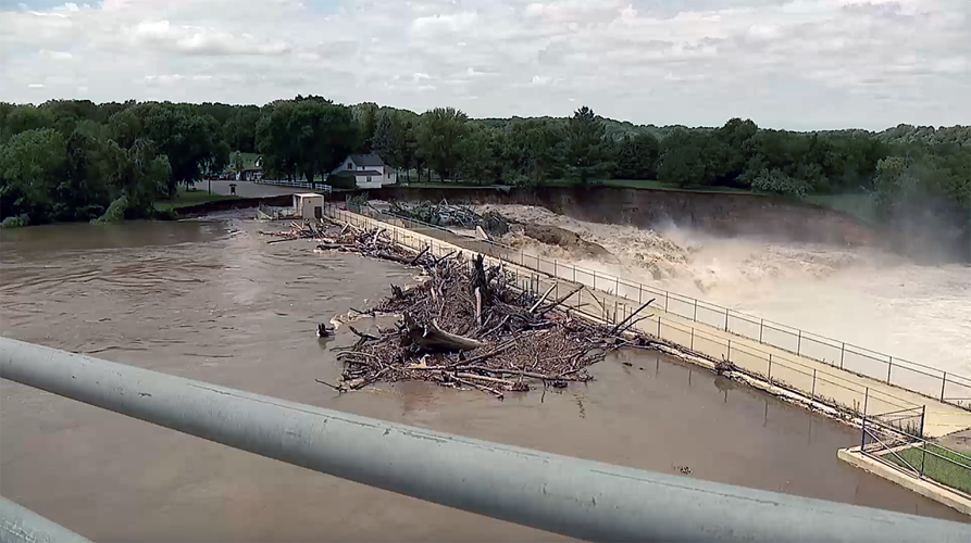 Minnesota Dam Near Collapse After Flood Damage; More Rain on the Way ...