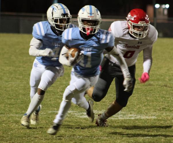 With unstoppable offense, Comets take down Tunstall to capture 53-0 ...