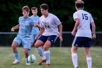 Comets drop game to GW | Prep Sports | yourgv.com