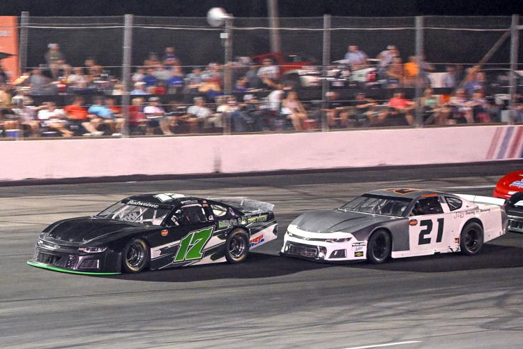 With focus of being smart, division leader Jason Myers eyes 75-lap ...