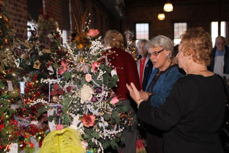 Festival of Trees rings in holiday season at Prizery | County Life ...