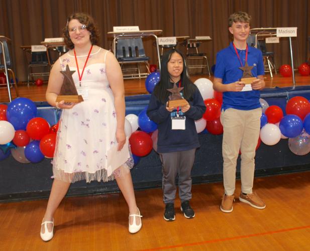 Middle school students compete in Civics Bee | Education | yourgv.com