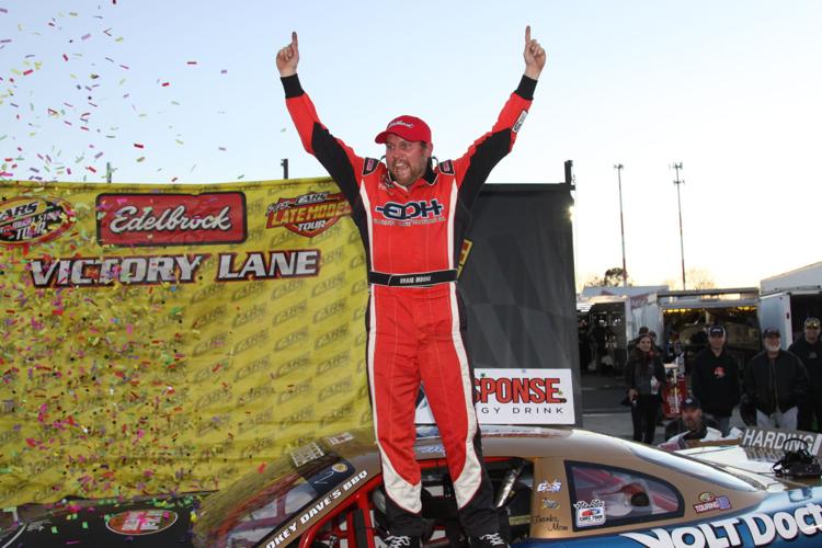 Moore wins race, McCarty takes title | Racing | yourgv.com