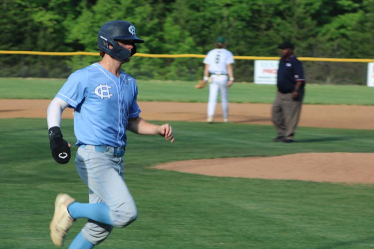 Cougars use middle-inning rally to defeat Comets | Prep Sports | yourgv.com