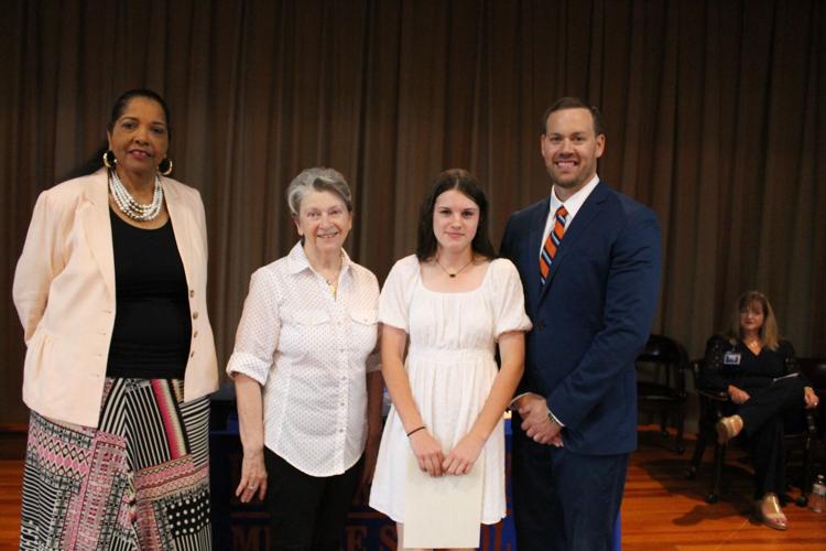 Eighth grade awards and promotion ceremony | Education | yourgv.com