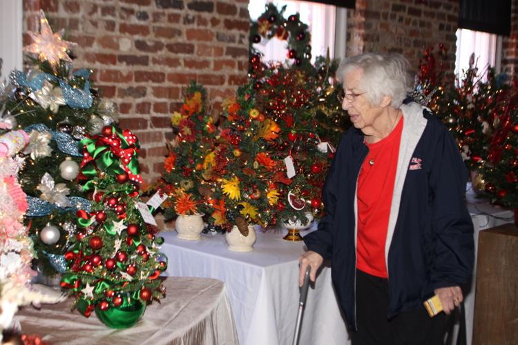 Festival of Trees rings in holiday season at Prizery | County Life ...