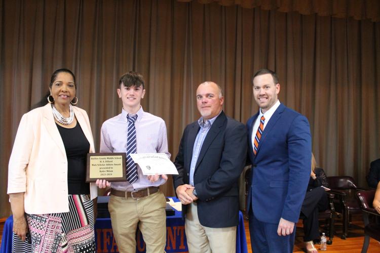 Eighth grade awards and promotion ceremony | Education | yourgv.com
