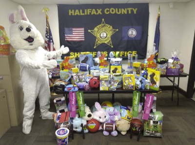 Law Enforcement/Community Easter Egg Hunt hops back this year | Local ...