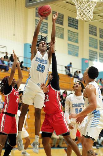 Late rally lifts Comets on senior night | Prep Sports | yourgv.com