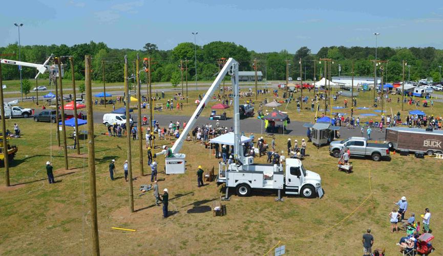 Linemen carry on winning tradition at rodeo | Local Business | yourgv.com