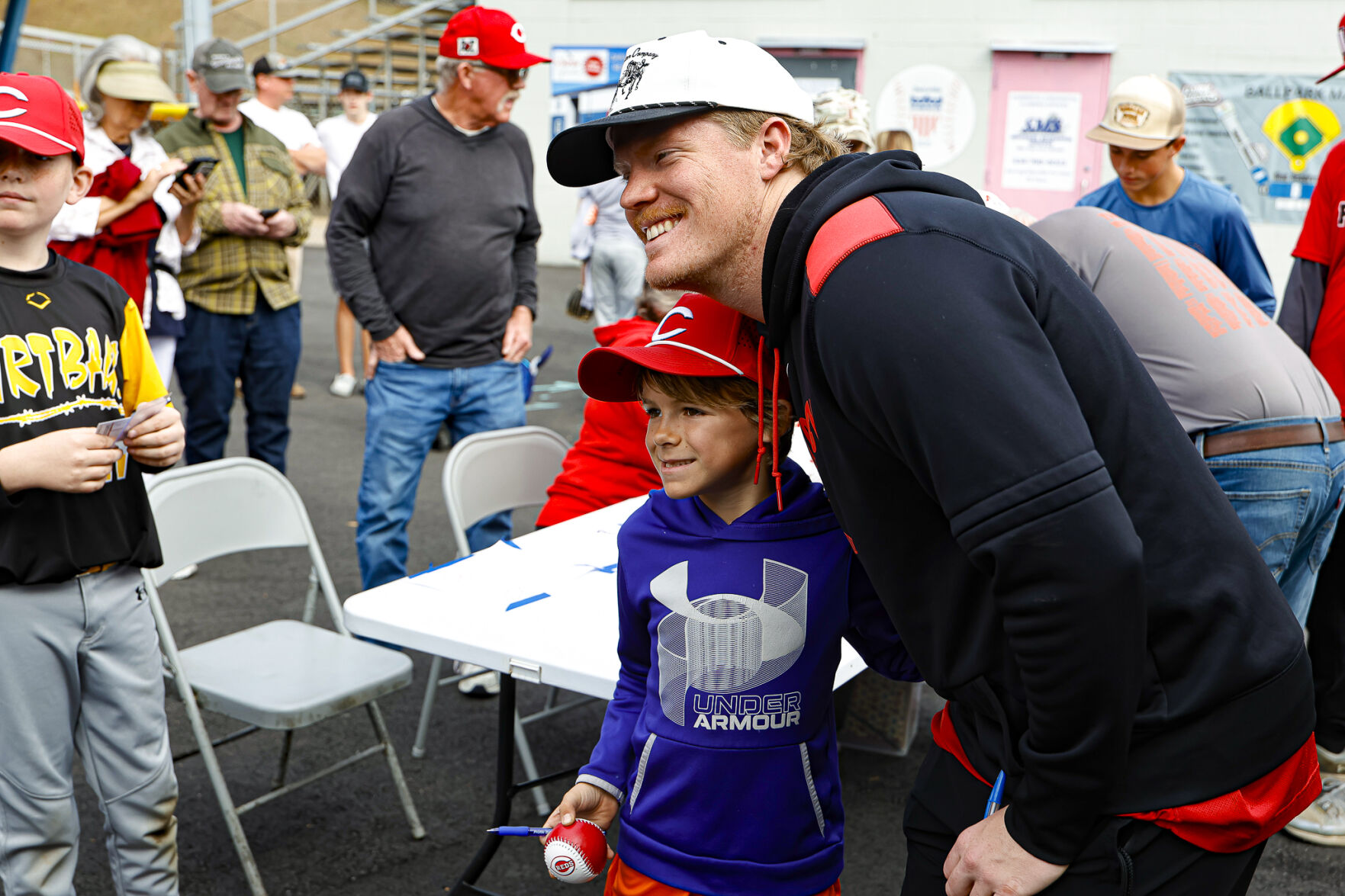 Andrew Abbott holds annual camp in Danville | Local Sports | yourgv.com