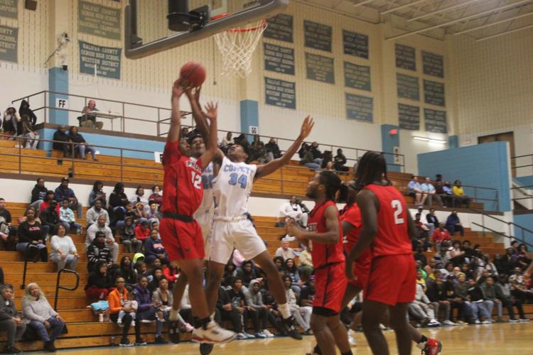 Hamlett turns in breakout performance, Halifax boys hold off scrappy ...