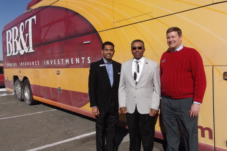 BB&T Bank Bus offers tax filing help | Local Business | yourgv.com