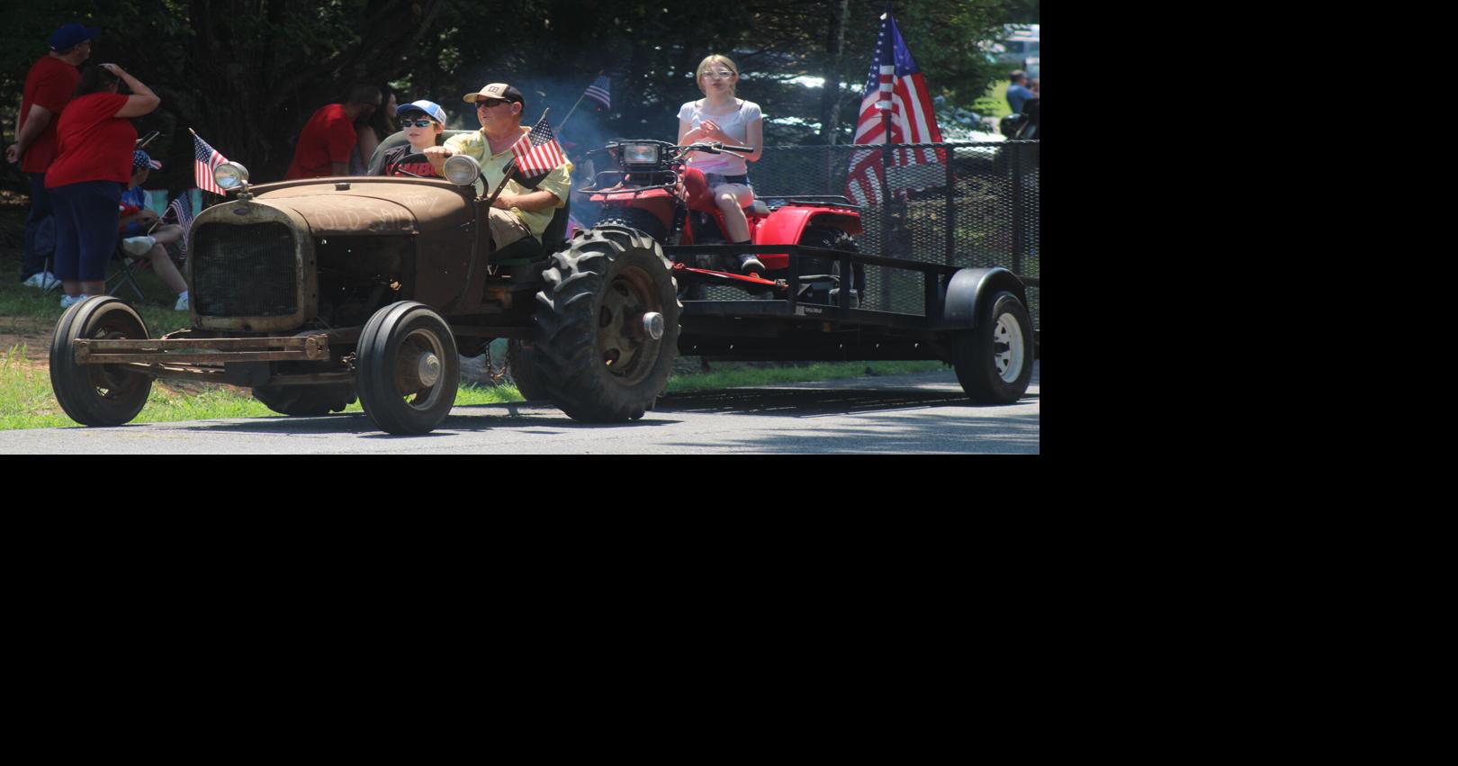 PHOTOS: Spirit of America on parade in Elmo | Local News | yourgv.com