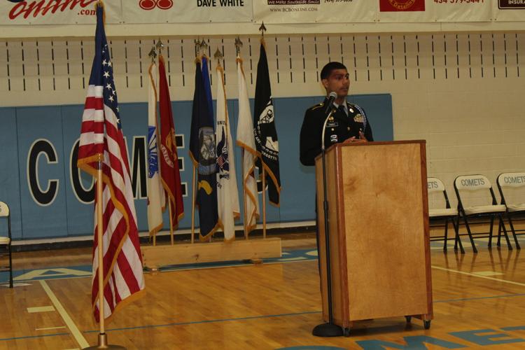Speaker urges students to display heroic qualities | Local News ...
