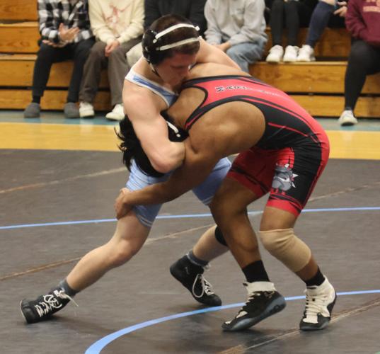 Comets grapplers go undefeated at tri-meet | Prep Sports | yourgv.com