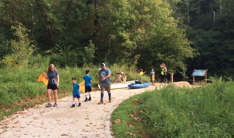 15 volunteers clean up river on Flotsam Flotilla Saturday | Town of ...