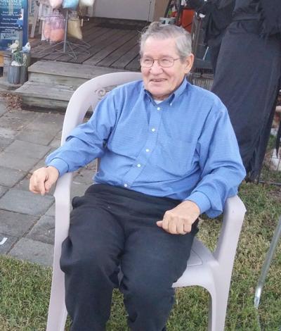 Forest Eugene Moore | Obituaries | yourgv.com