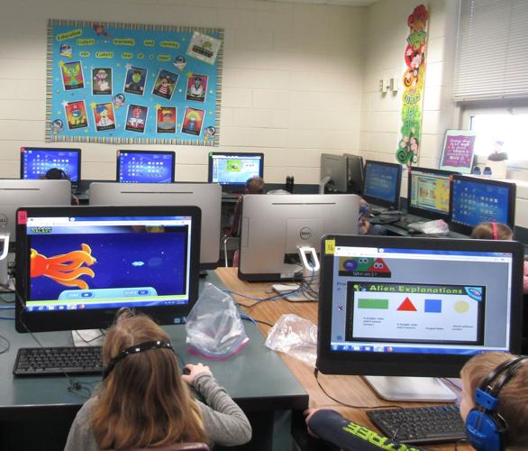 PHOTOS: Digital Learning Day at Scottsburg Elementary | Education ...