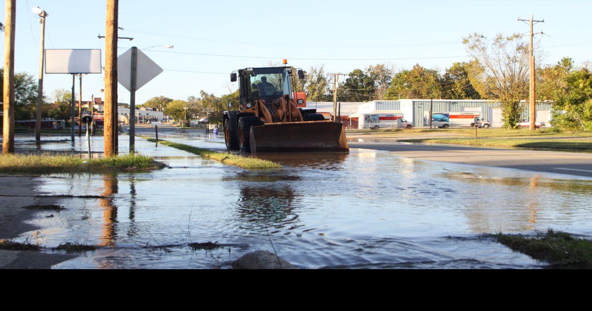 Riverdale businesses spared worst of flood | Local News | yourgv.com
