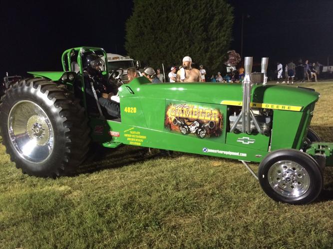 Truck, tractor pull attracts hundreds | Featured | yourgv.com