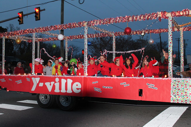 Grinch leads, Santa concludes Seussical themed parade in SoBo | Town of ...