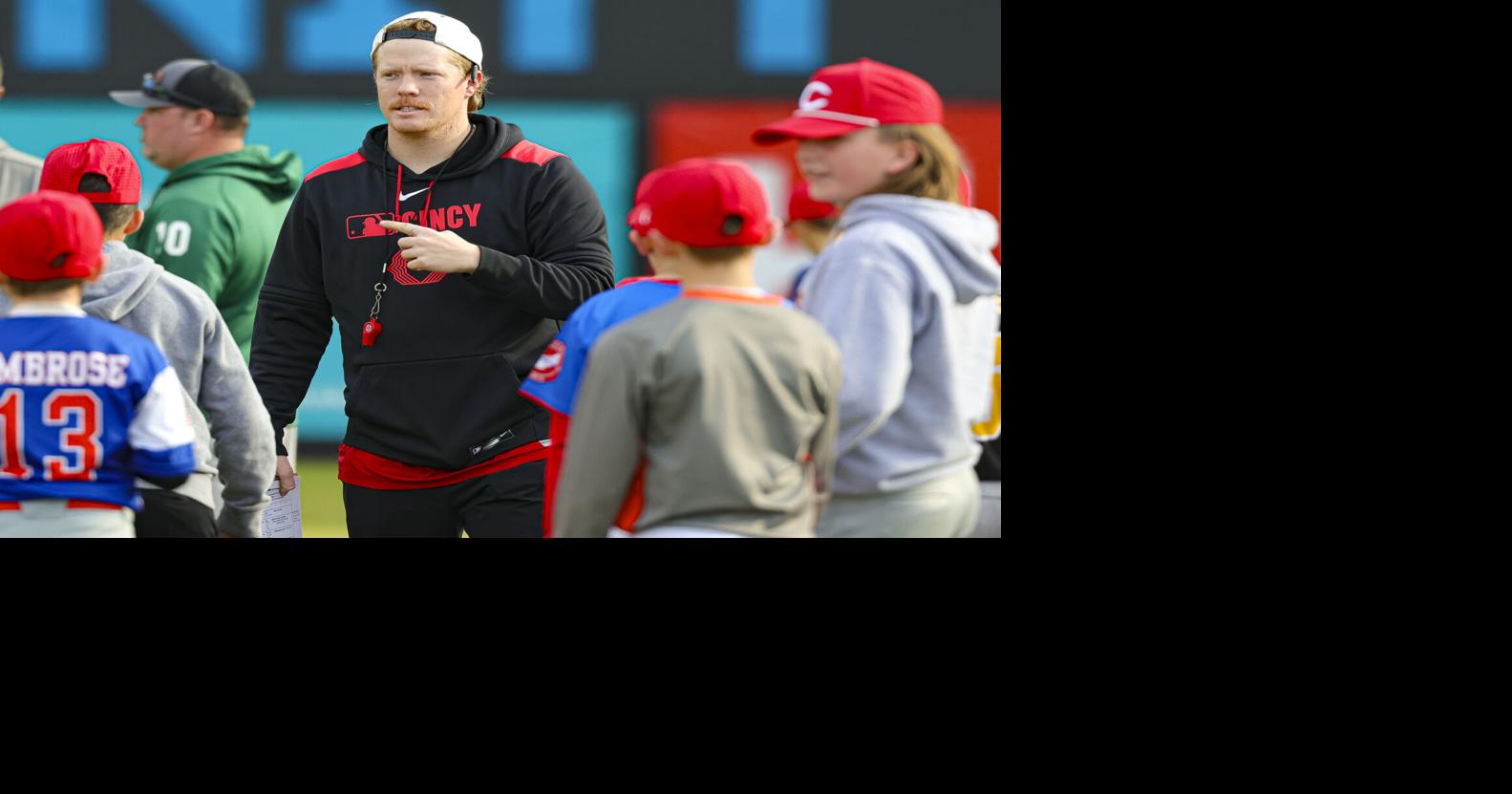 Andrew Abbott holds annual camp in Danville | Local Sports | yourgv.com