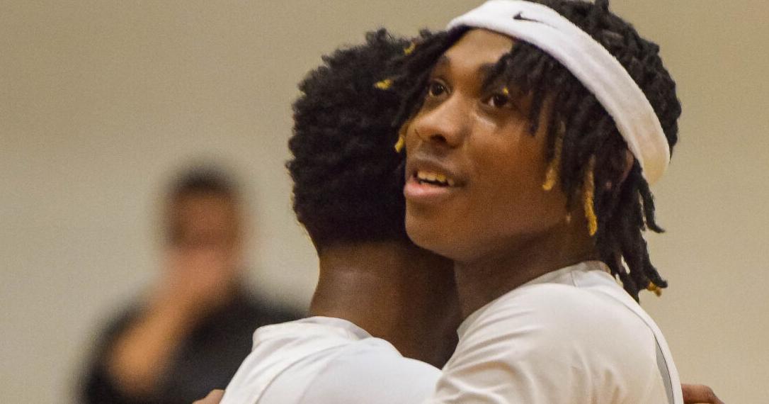 Seniors shine as Halifax rolls to 71-52 win in final game in high ...
