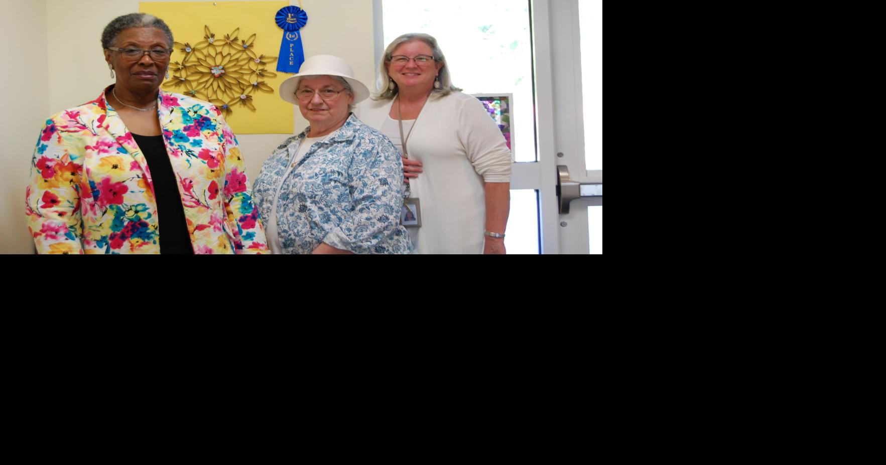 Dozens represented in Southside Community Services Board art show ...