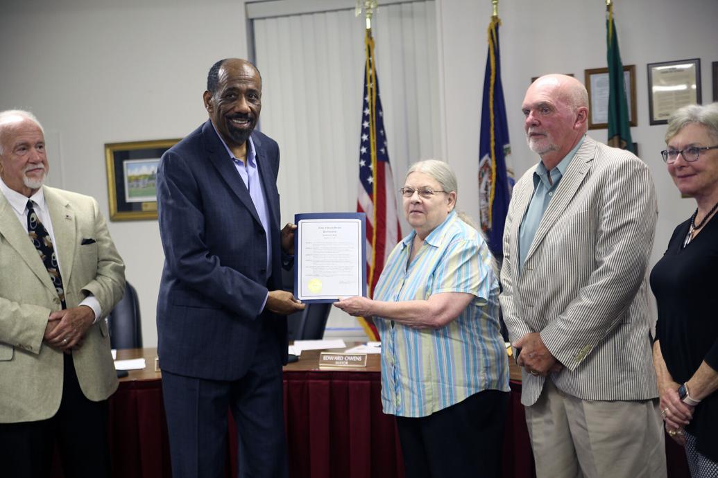 Group raises $100,000 so far in project to erect statue of Henrietta ...