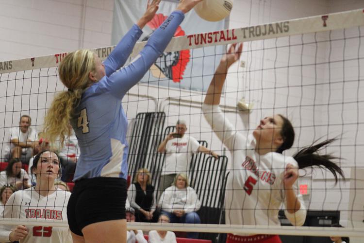 Comets’ district tourney title hopes fall just short against Tunstall ...