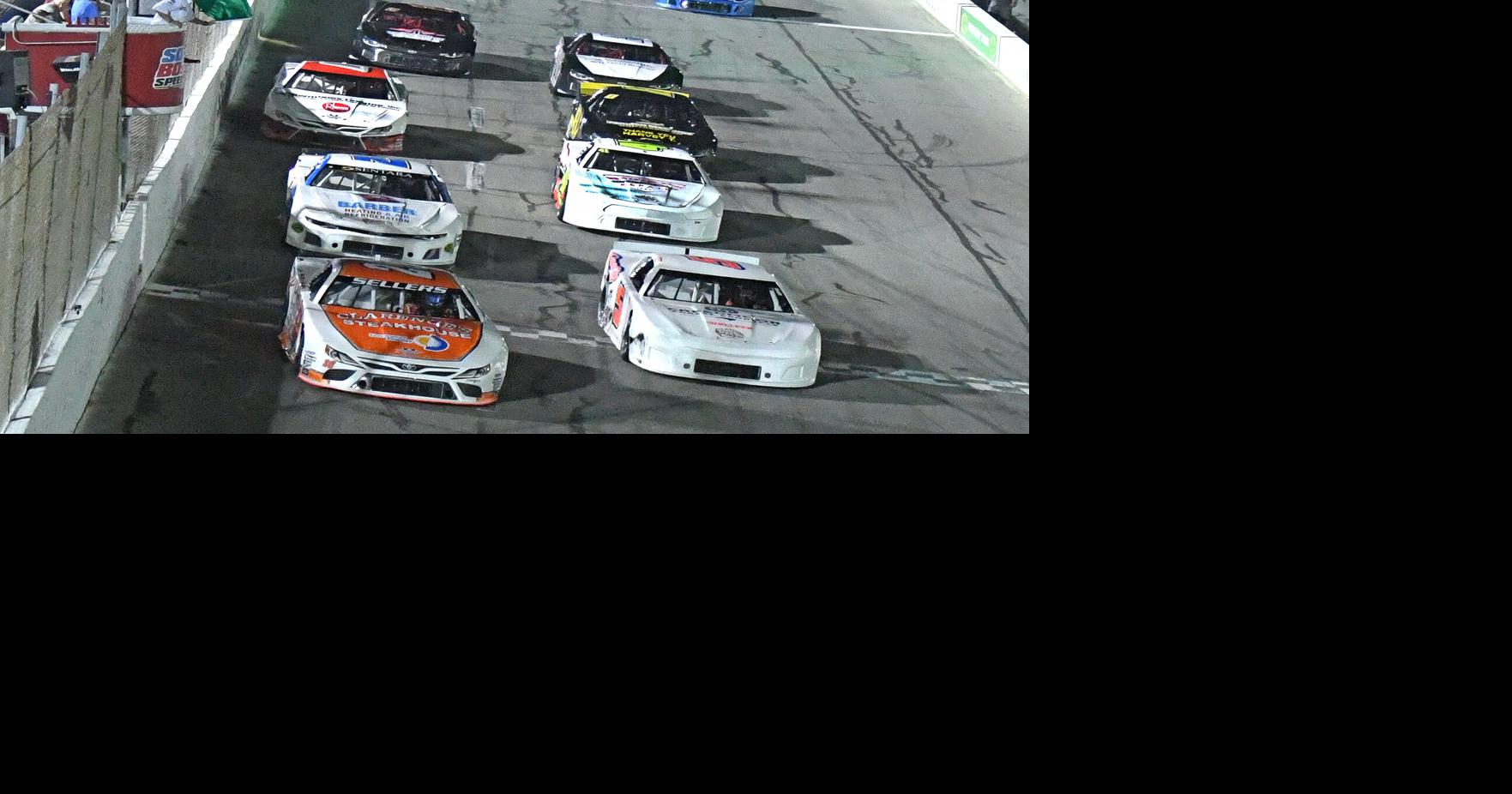 For division titles area on the line in Saturday night race | Racing ...