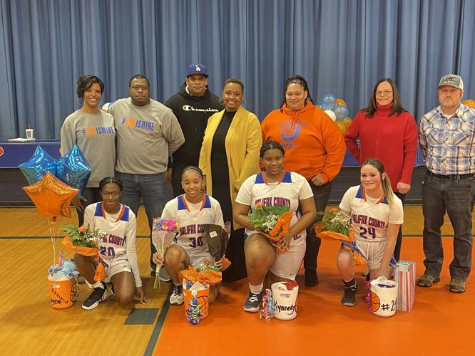 Girls middle school hoopers celebrate eighth graders with blowout win ...