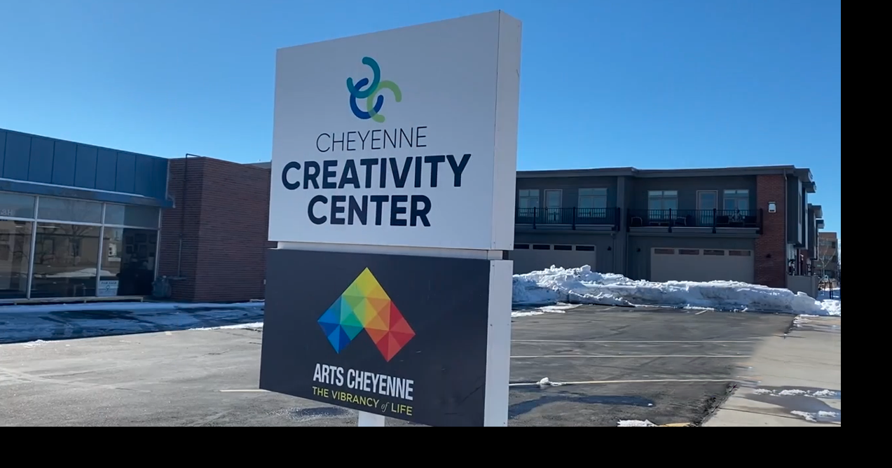 Charcoal Art Workshop at the Cheyenne Creativity Center | Video | yourwyominglink.com